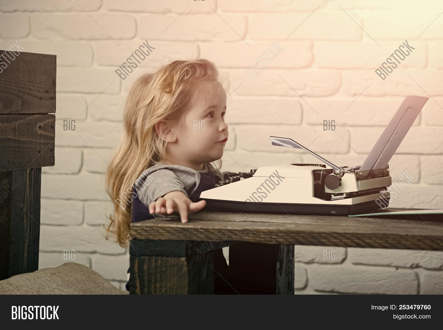 Journalist Kid Small Image & Photo (Free Trial) | Bigstock
