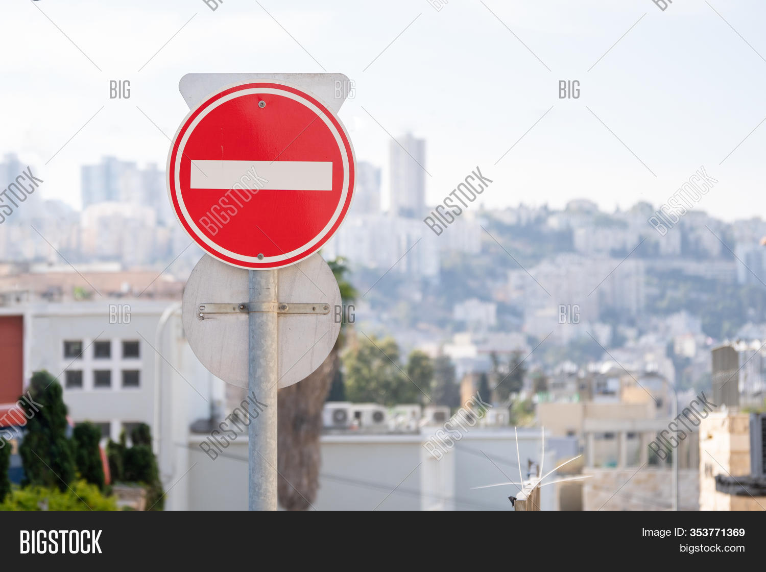 Red Do Not Enter Road Image & Photo (Free Trial) | Bigstock