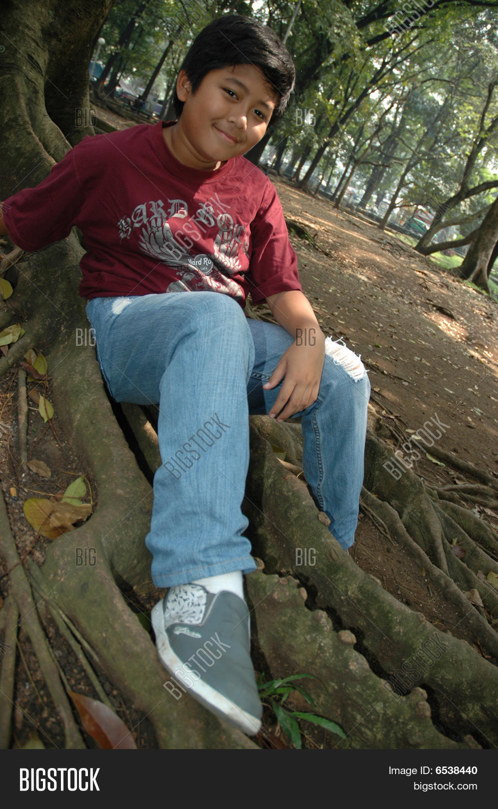 Little Boy Sit Down Image & Photo (Free Trial) | Bigstock