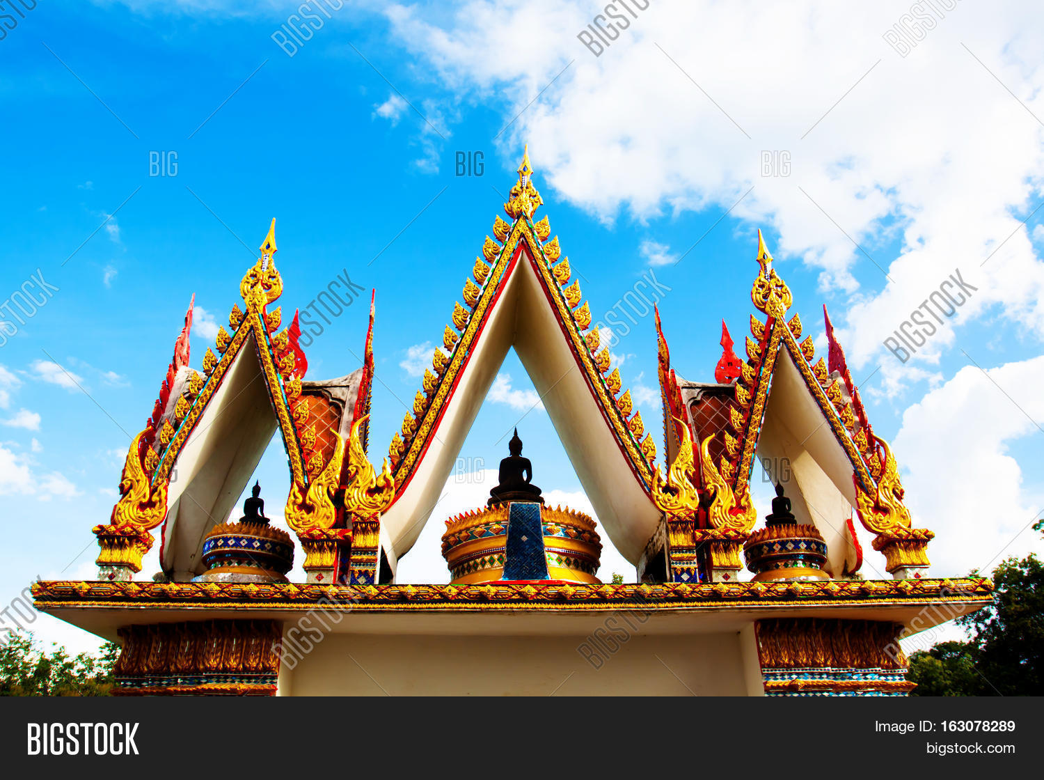 Beautiful Wat Thai Image & Photo (Free Trial) | Bigstock
