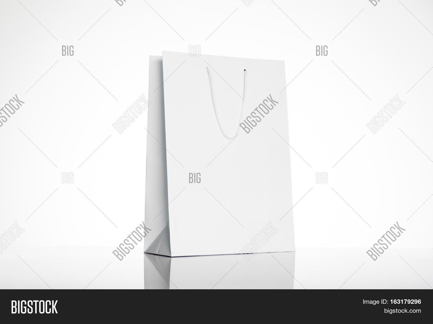 Blank Package On White Image & Photo (Free Trial) | Bigstock