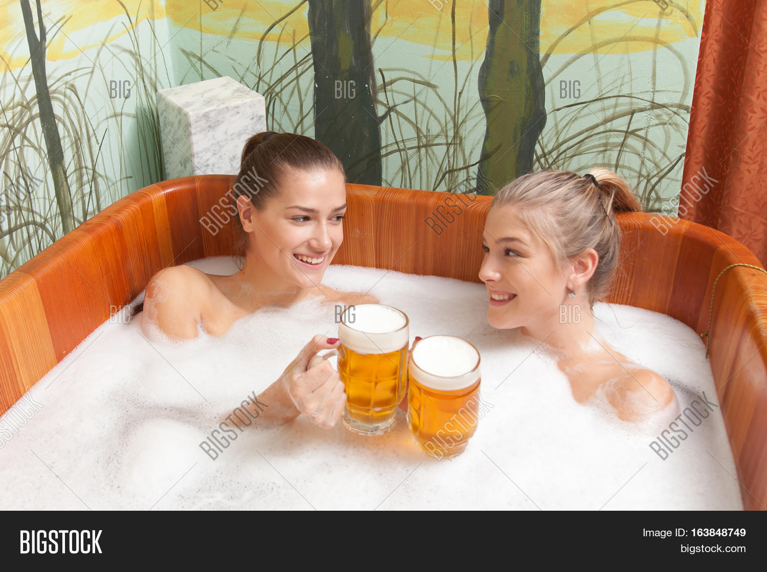 Beautiful Women Beer Image & Photo (Free Trial) | Bigstock