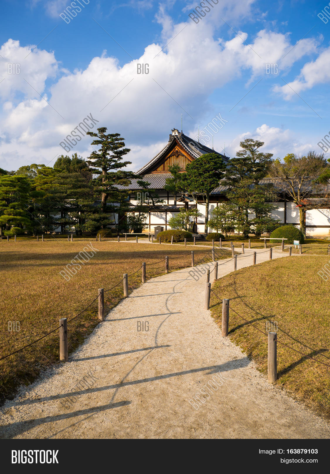 Honmaru Palace Nijo Image & Photo (Free Trial) | Bigstock