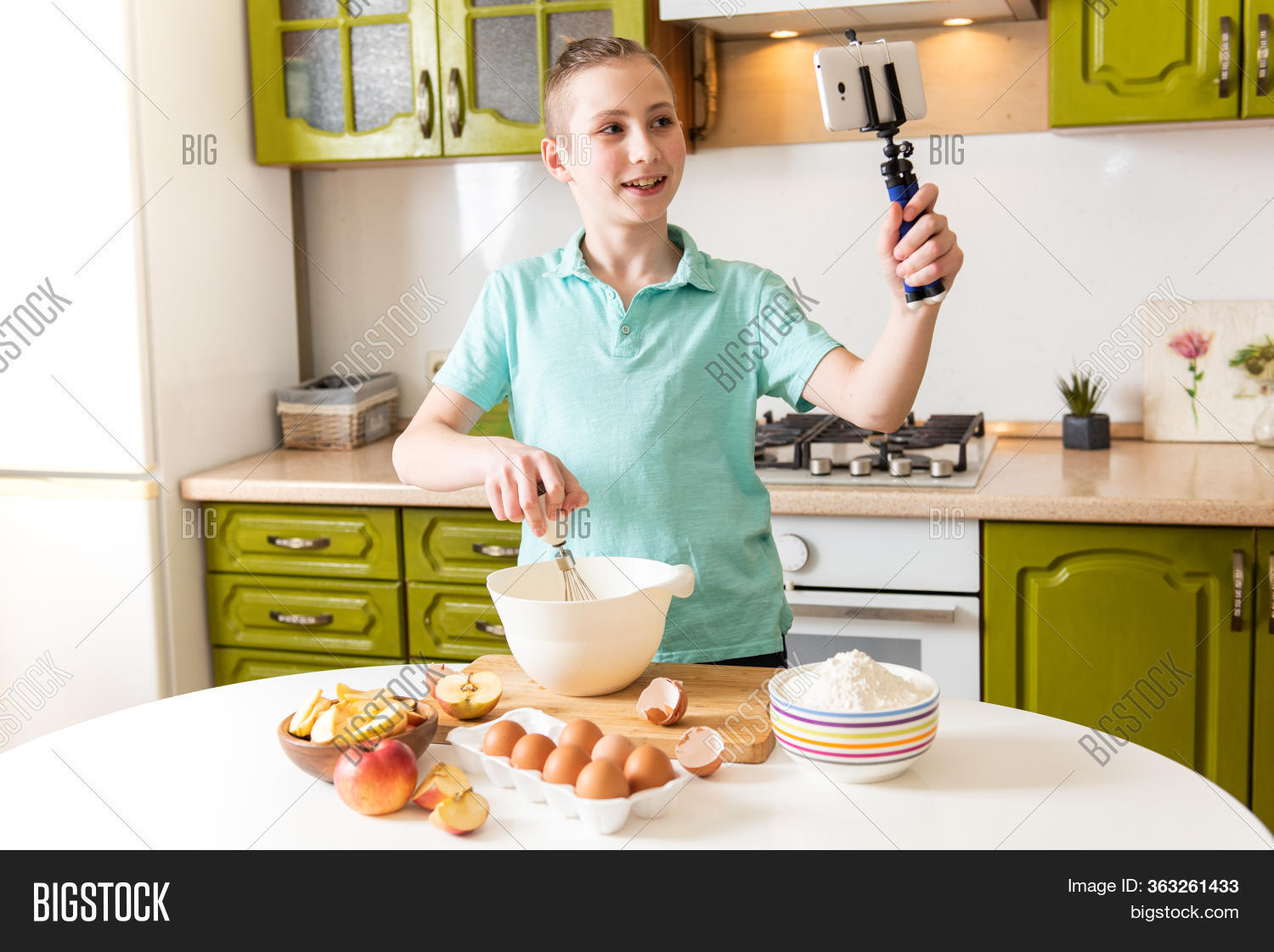 Food Blogger Cooks Image & Photo (Free Trial) | Bigstock