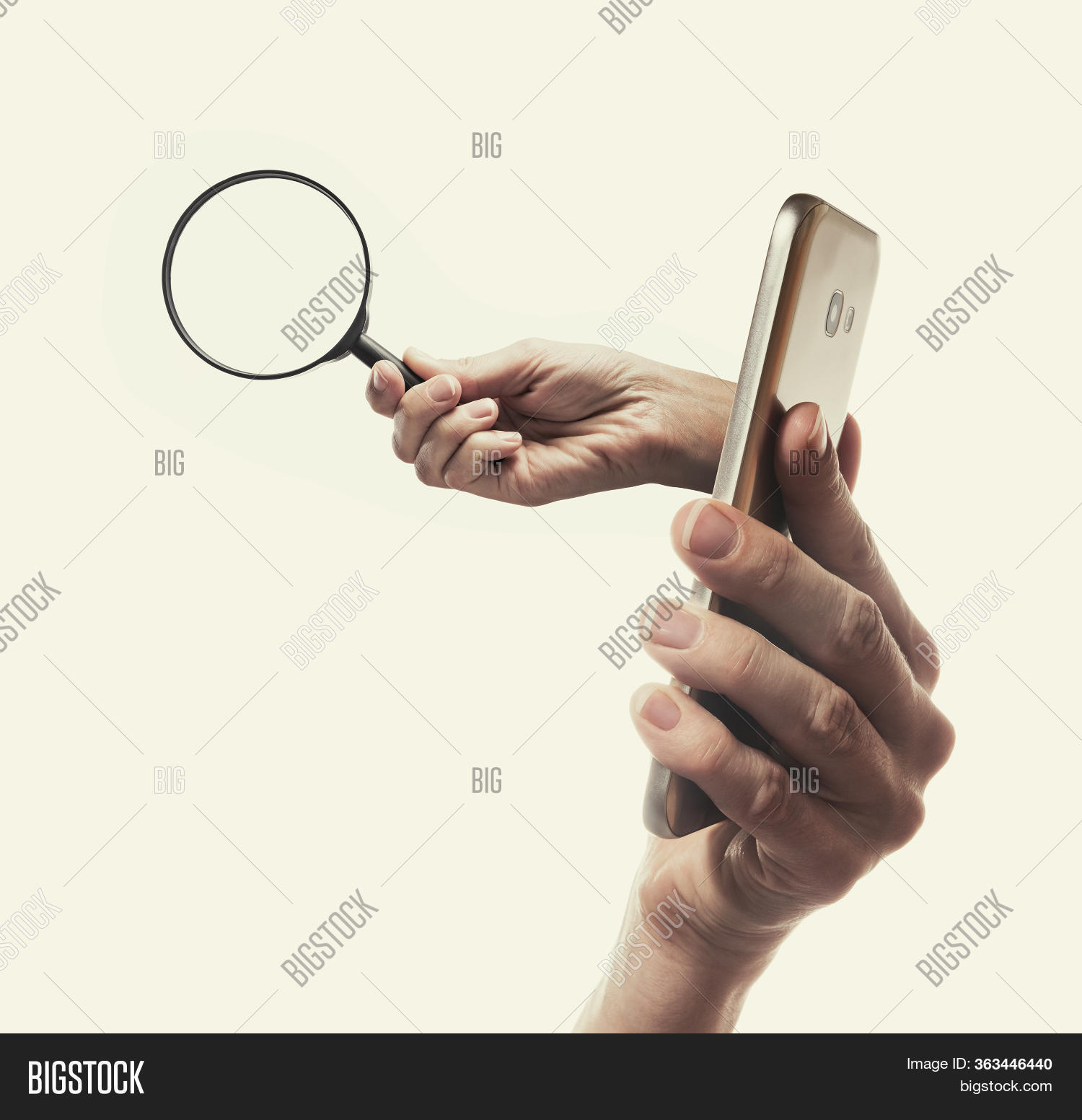 Human Hand Magnifier Image & Photo (Free Trial) | Bigstock