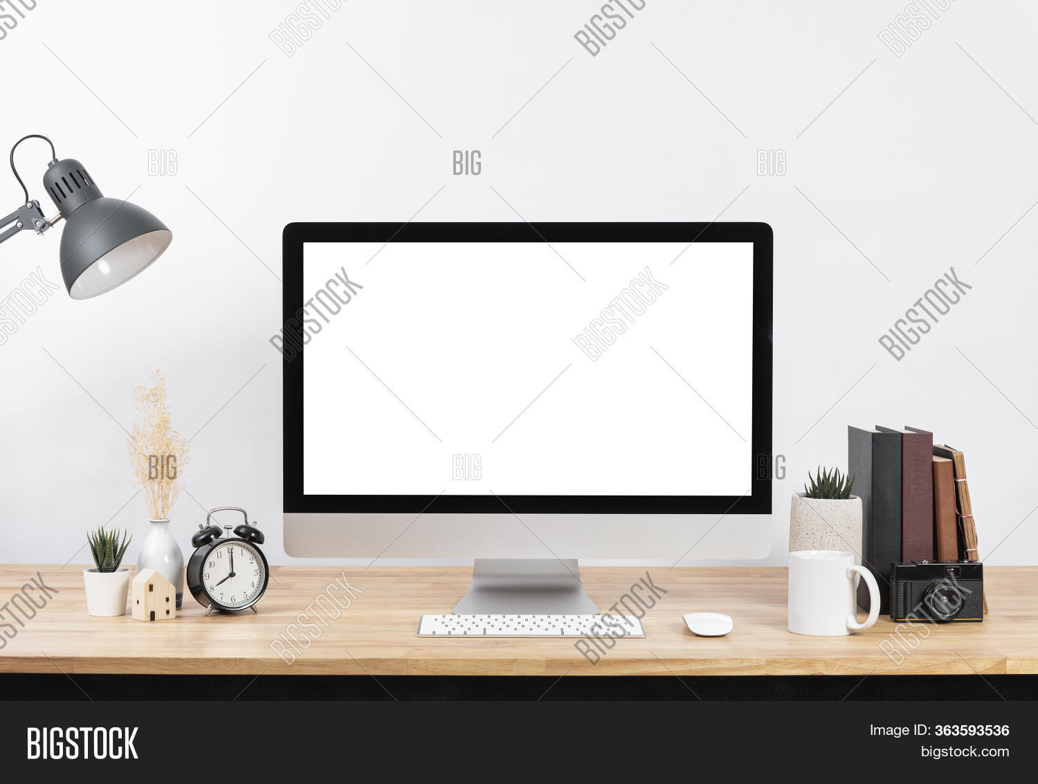 Mockup Blank Screen Image & Photo (Free Trial) | Bigstock