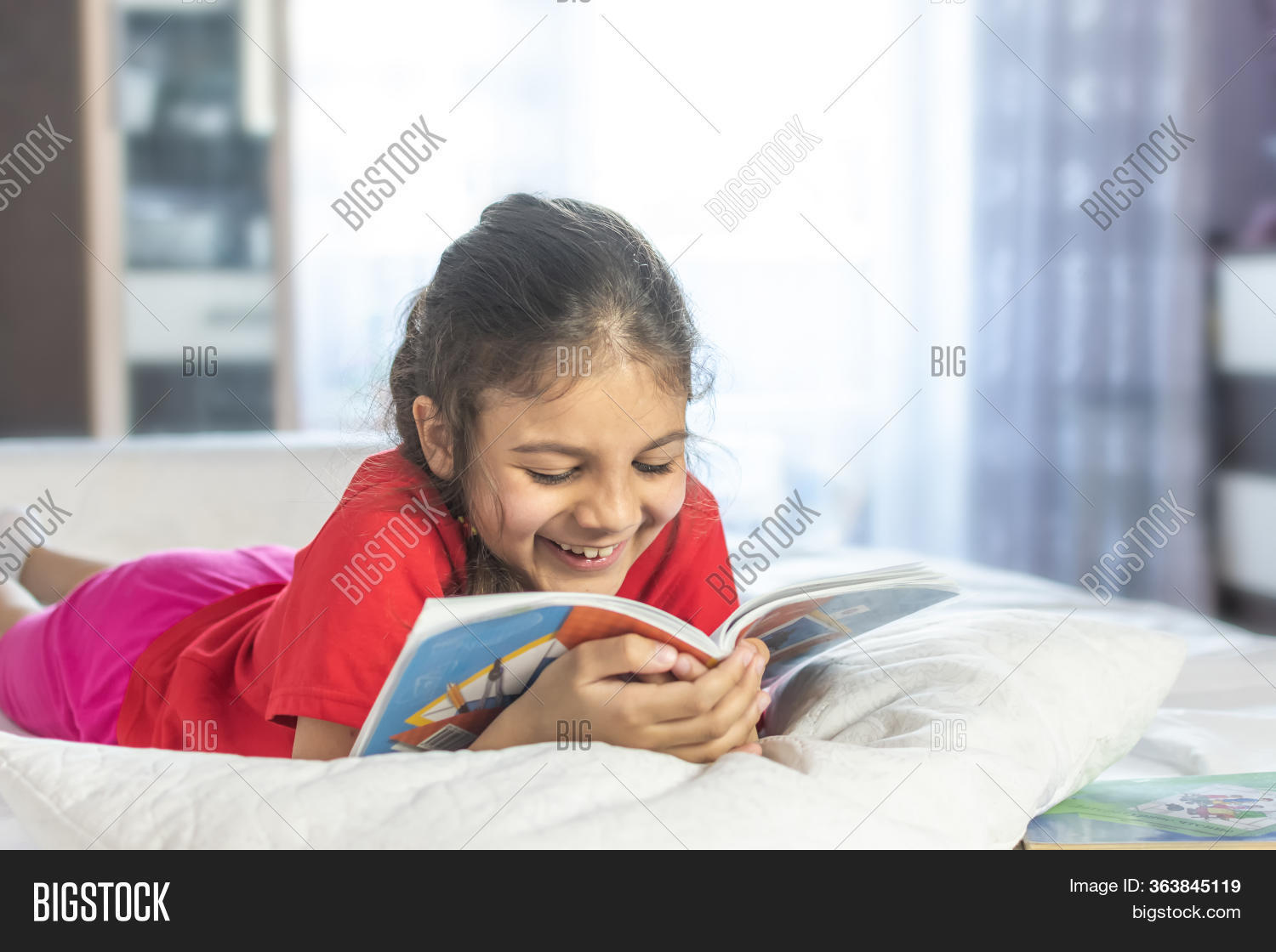 Beautiful Girl Reading Image & Photo (Free Trial) | Bigstock