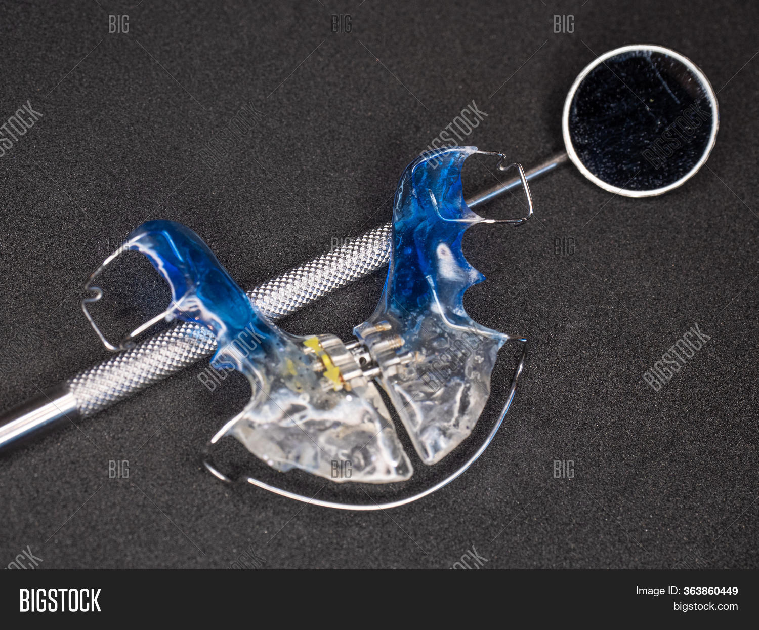 Dental Retainer Image & Photo (Free Trial) | Bigstock