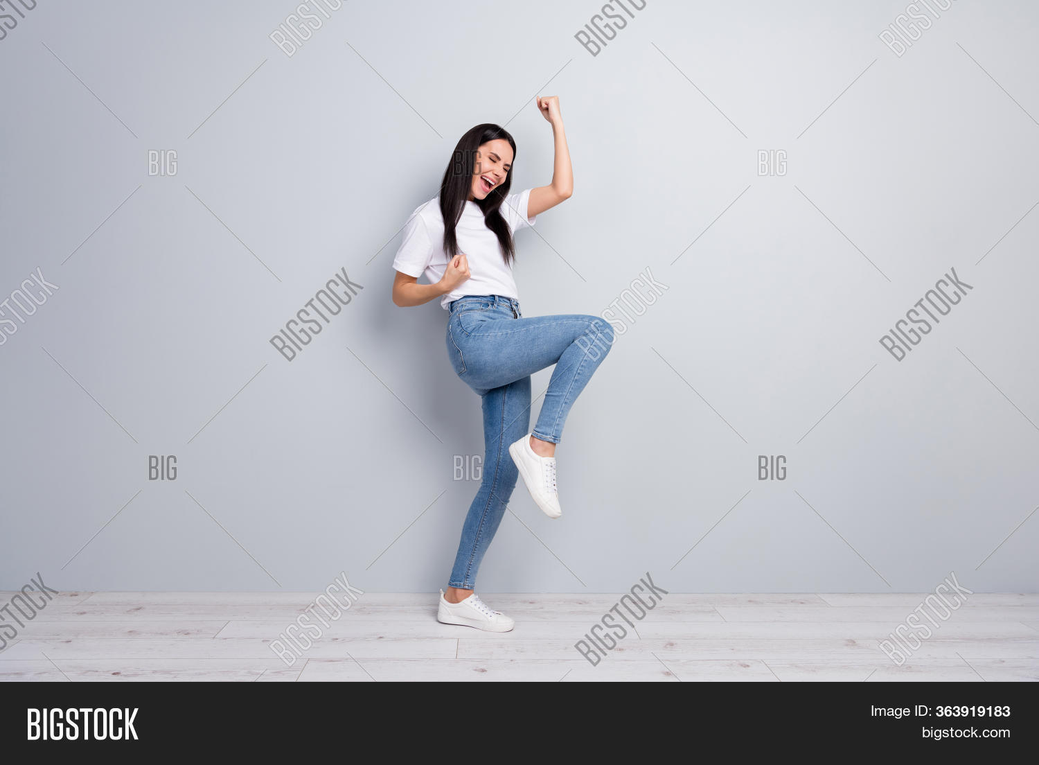 Full Length Body Size Image & Photo (Free Trial) | Bigstock