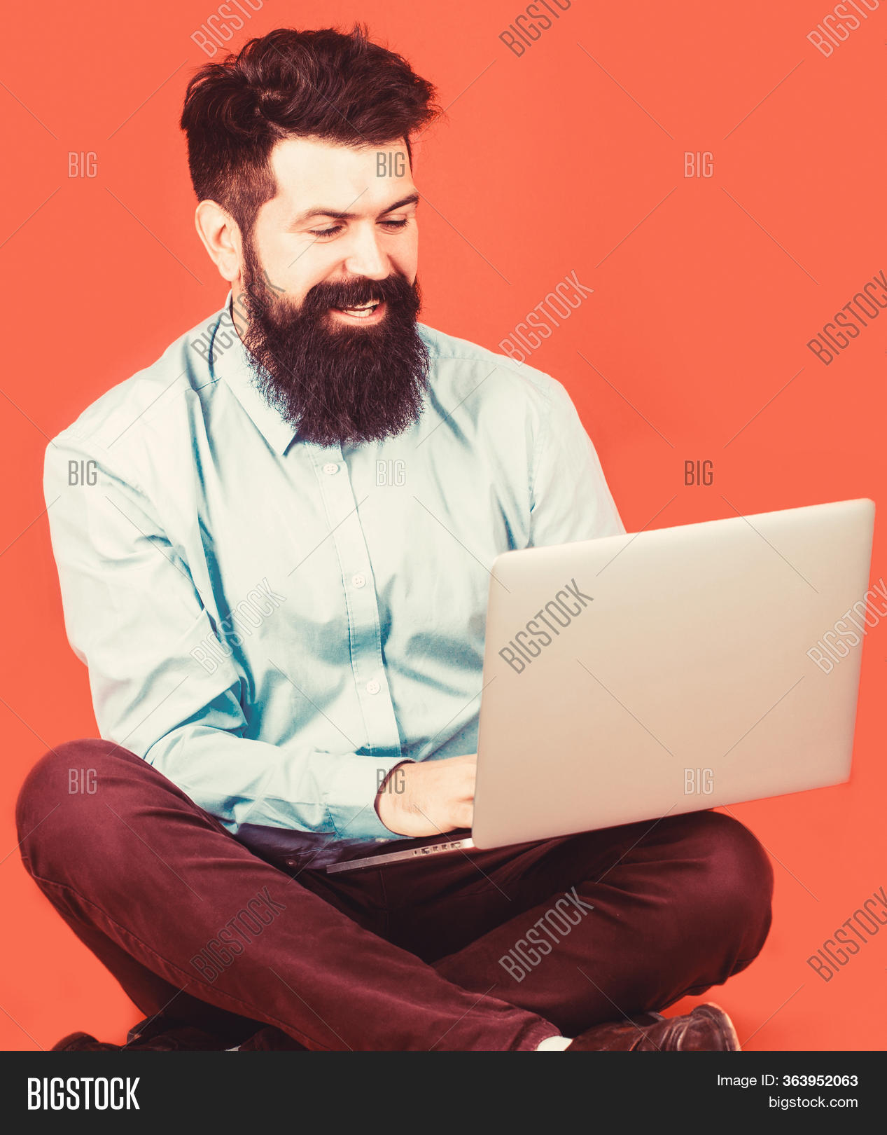 Holding Laptop Image & Photo (Free Trial) | Bigstock