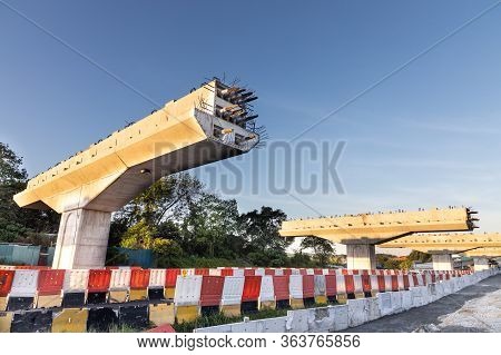 Construction Highway Image & Photo (Free Trial) | Bigstock