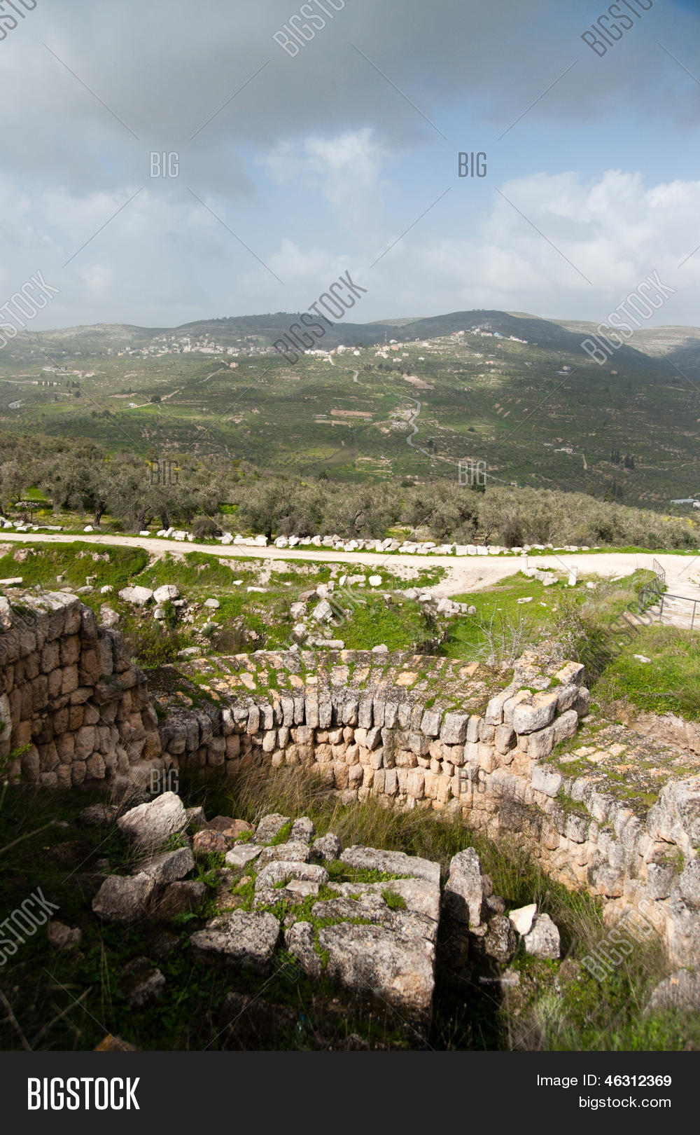 Sebastia Archeology Image & Photo (Free Trial) | Bigstock