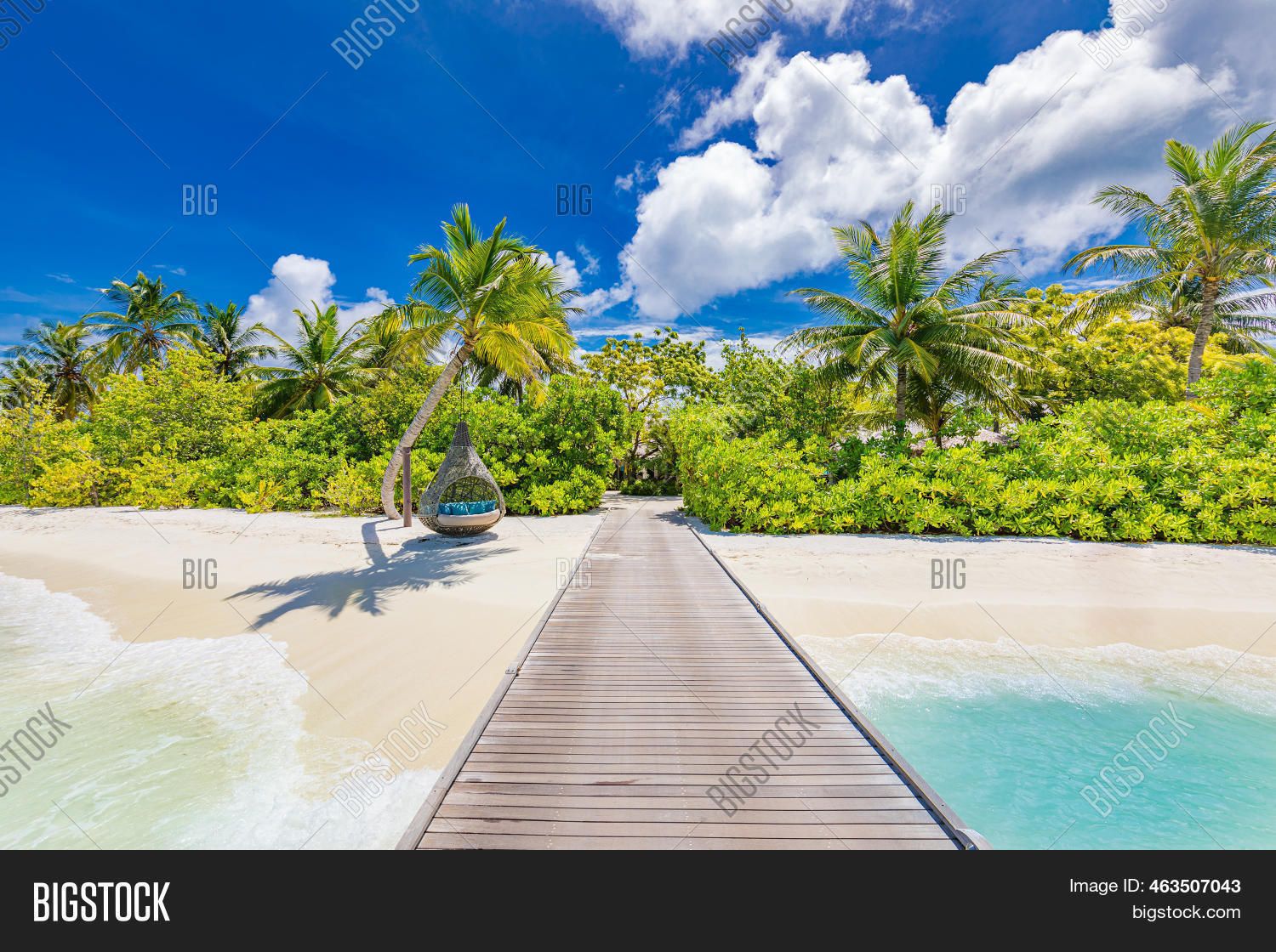 Idyllic afbeelding en foto (gratis proefversie) | Bigstock