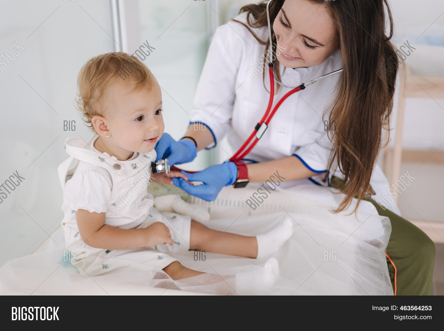 Female Doctor Checking Image & Photo (Free Trial) | Bigstock