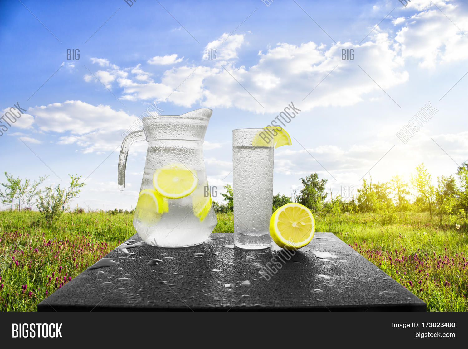 Imagen y foto Fresh Cold Water (prueba gratis) | Bigstock