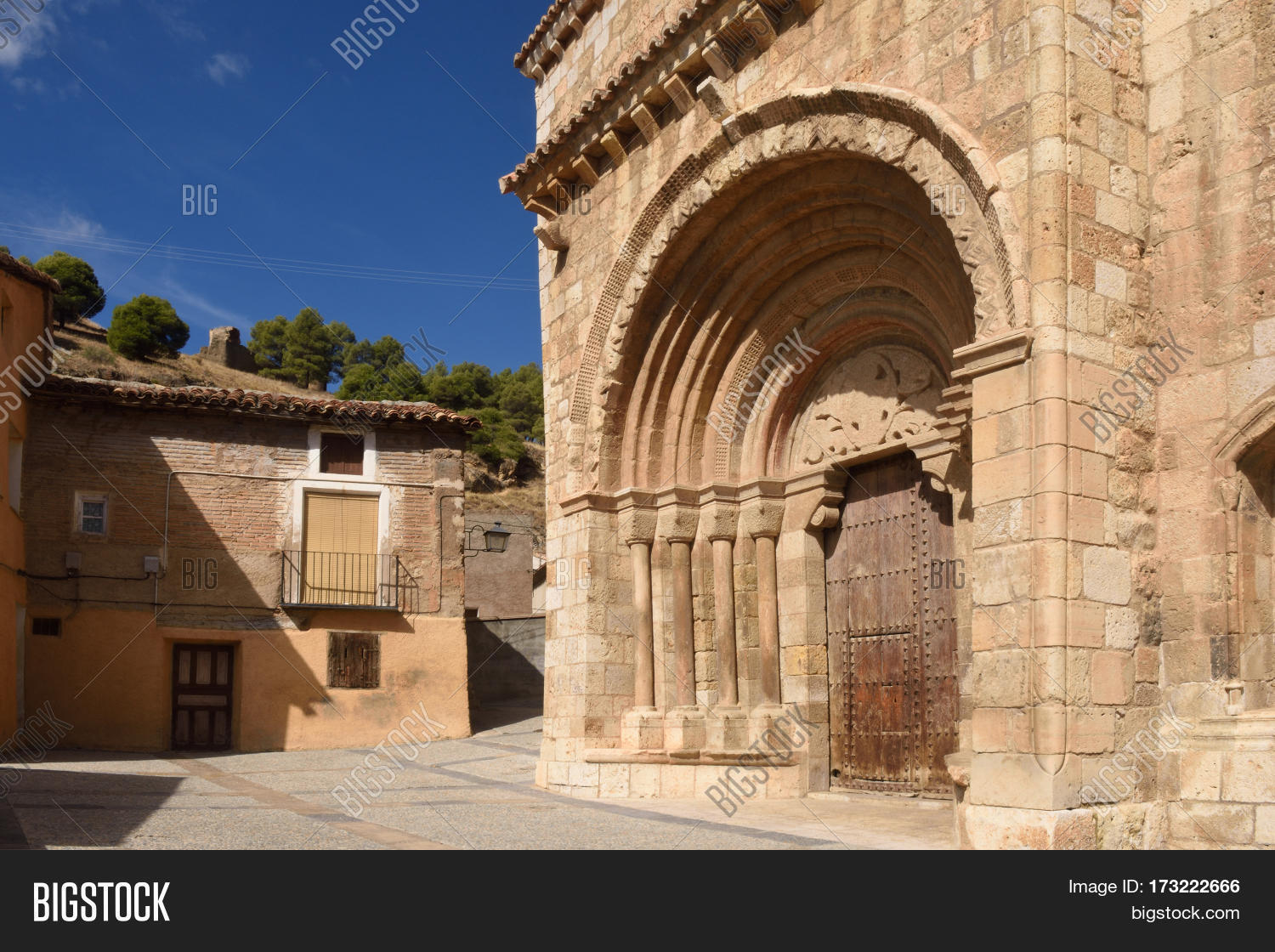 Detail Romanesque Image & Photo (Free Trial) | Bigstock