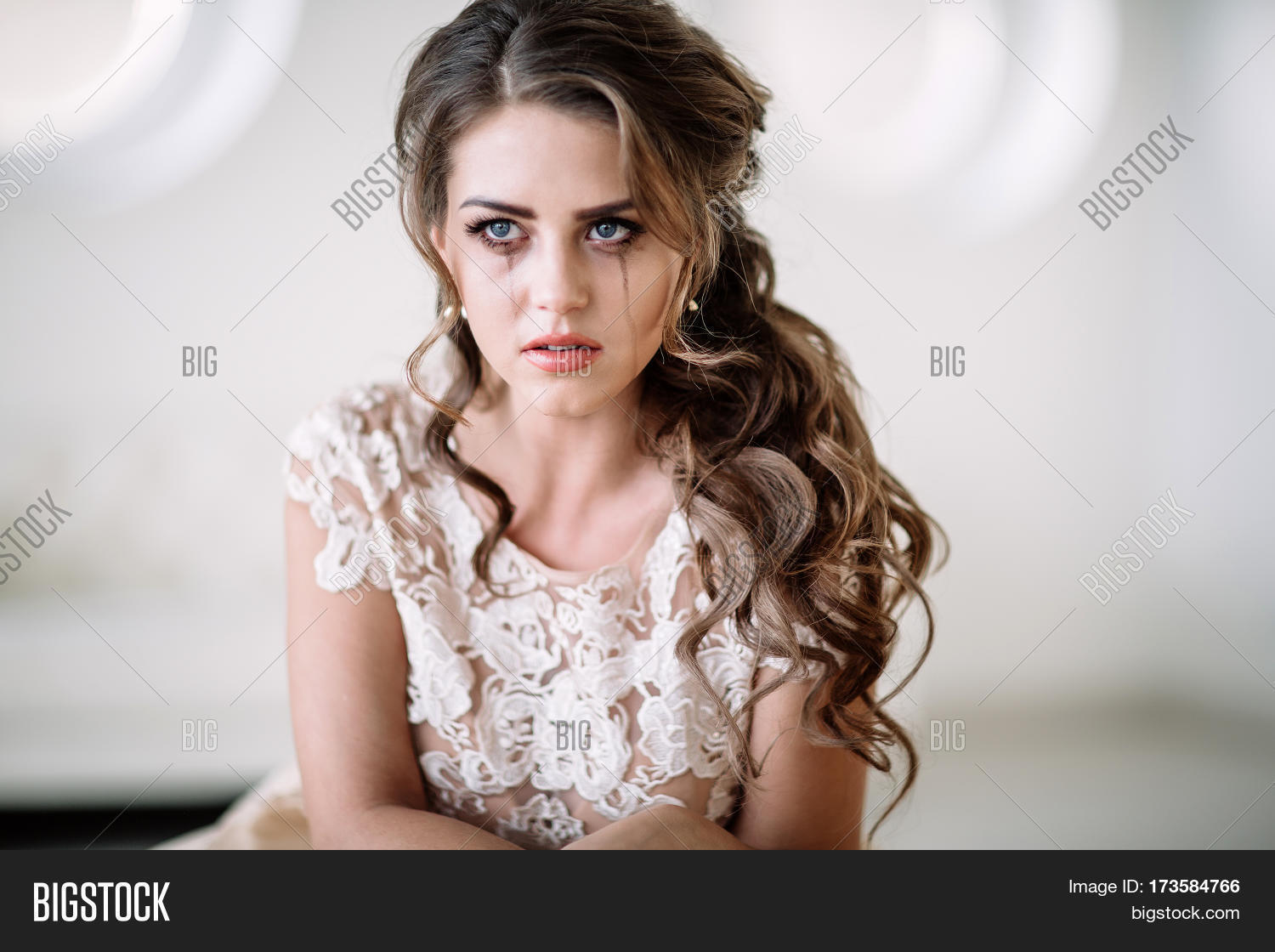 Portrait Bride Crying Image & Photo (Free Trial) | Bigstock