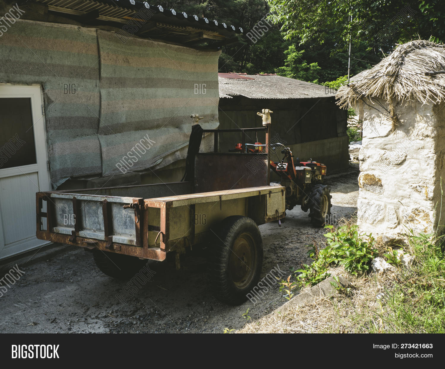 Small Tractor Trailer Image & Photo (Free Trial) | Bigstock