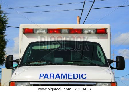 Paramedic Car Image & Photo (Free Trial) | Bigstock