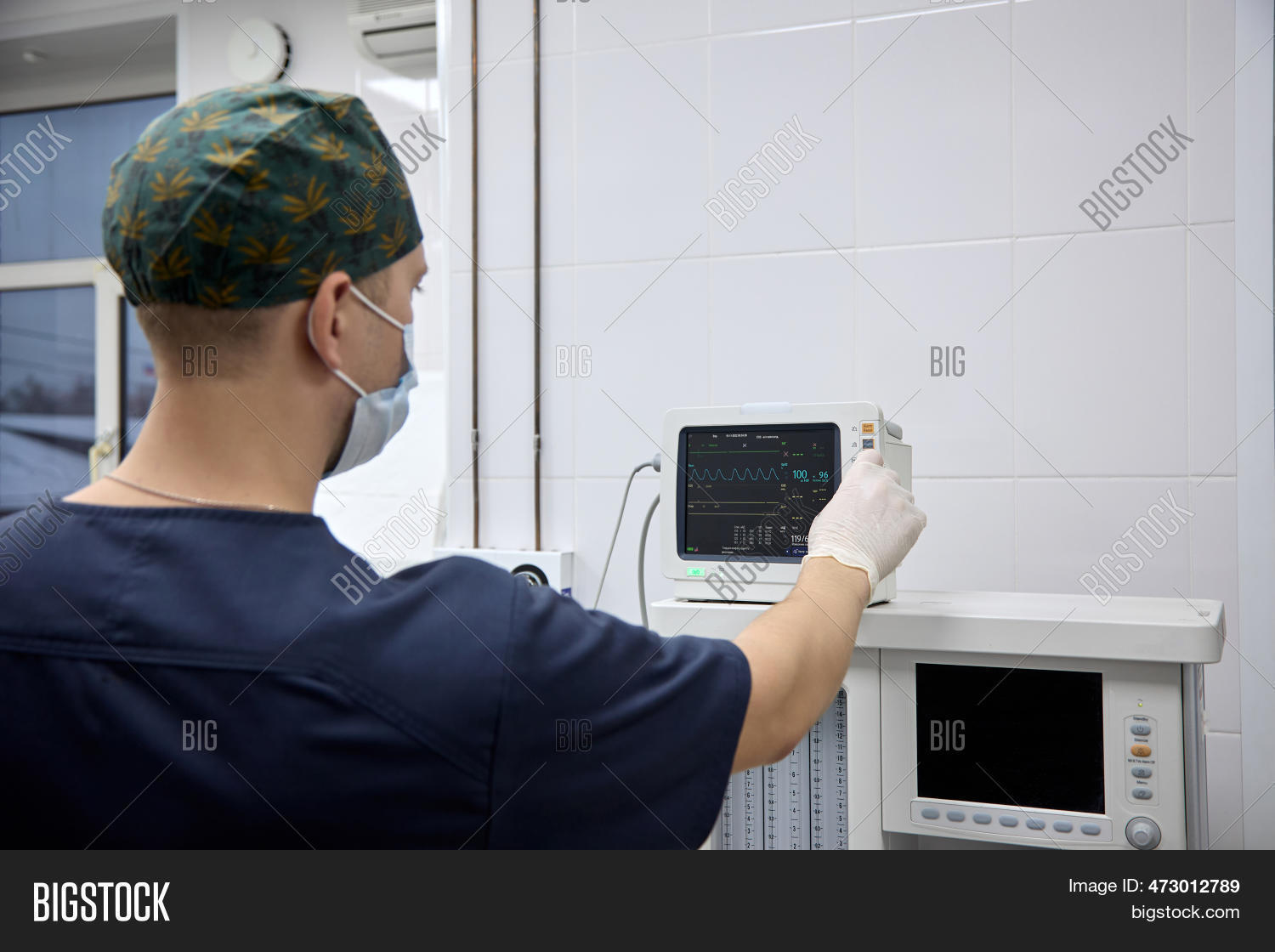 Setting Medical Image & Photo (Free Trial) | Bigstock