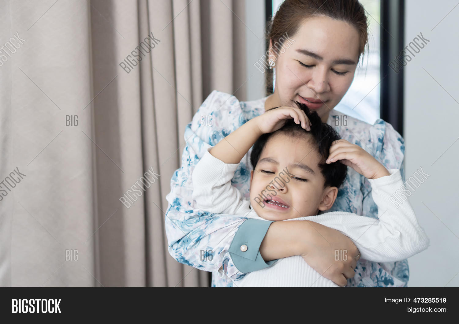 Angry Asian Kid 图片和照片（免费试用） | Bigstock