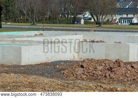 Poured 이미지 및 사진(무료 체험) | Bigstock