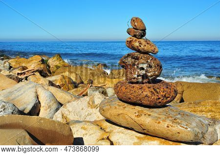 Wave-worn Rocks Image & Photo (Free Trial) | Bigstock
