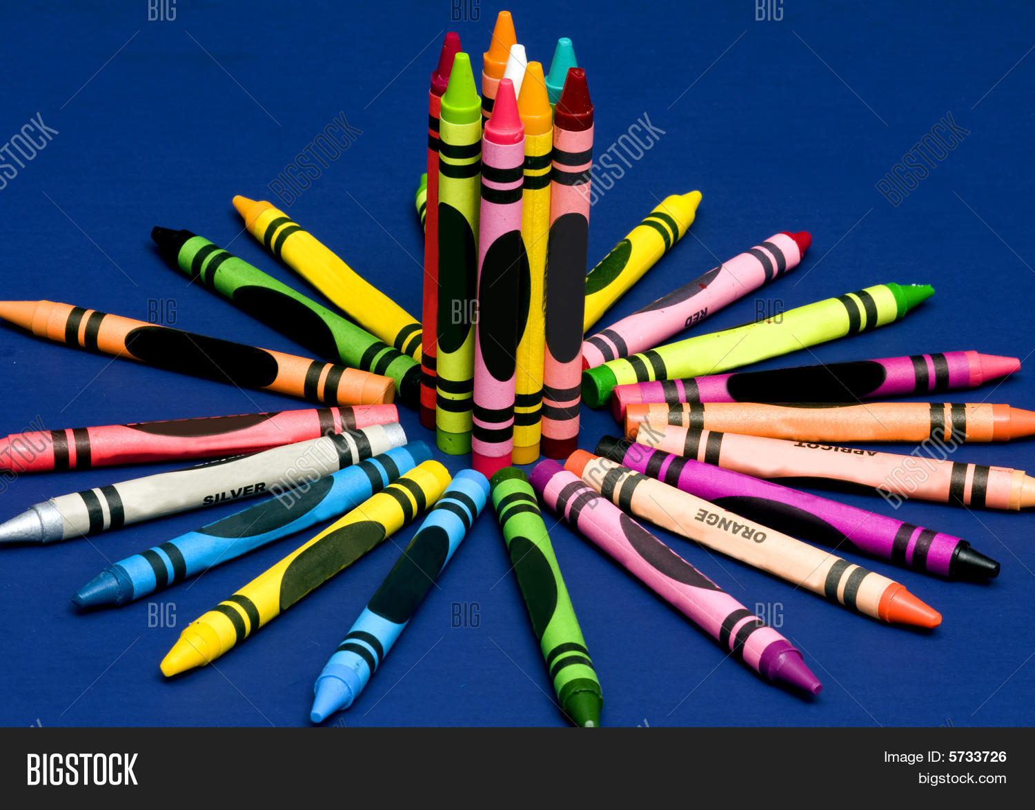 Crayons Circle Image & Photo (Free Trial) | Bigstock