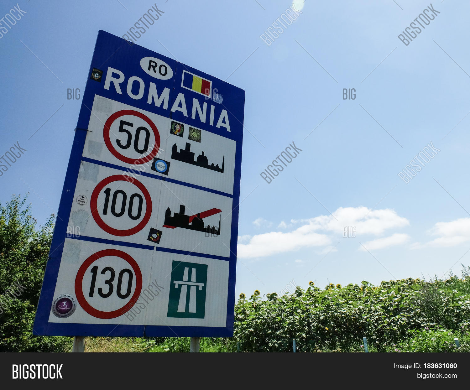Traffic Sign Image & Photo (Free Trial) | Bigstock