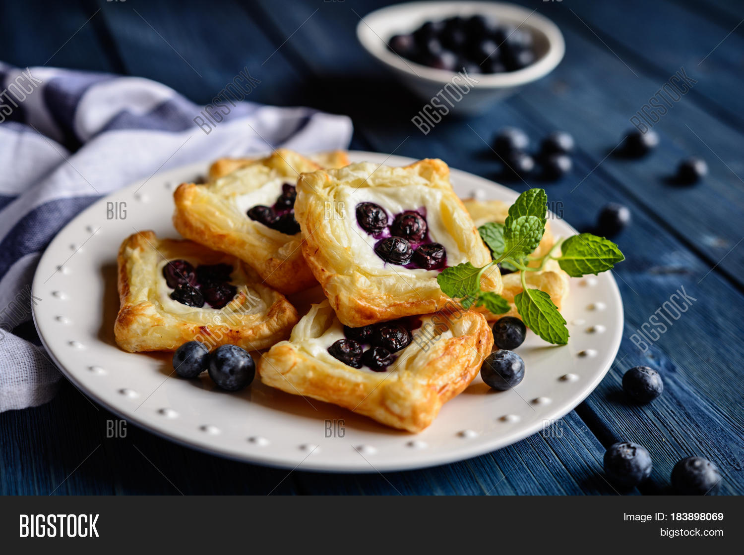 Baked Square Cakes Image & Photo (Free Trial) | Bigstock