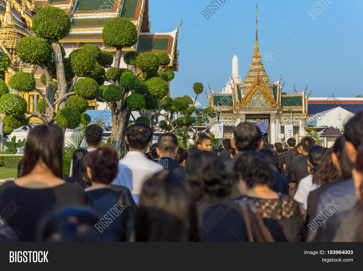 People Pay Respect Image & Photo (Free Trial) | Bigstock