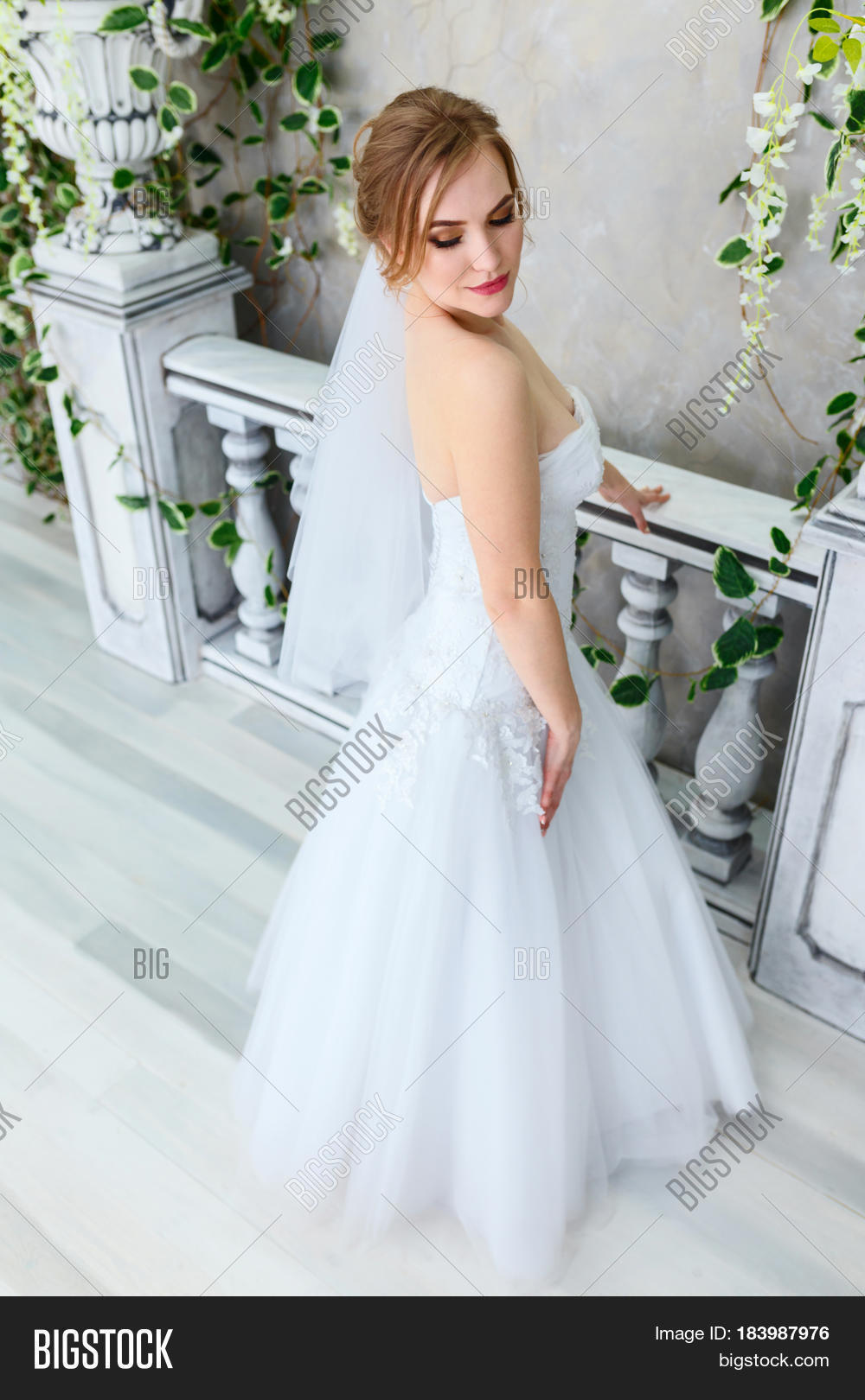 Beautiful Young Bride Image & Photo (Free Trial) | Bigstock
