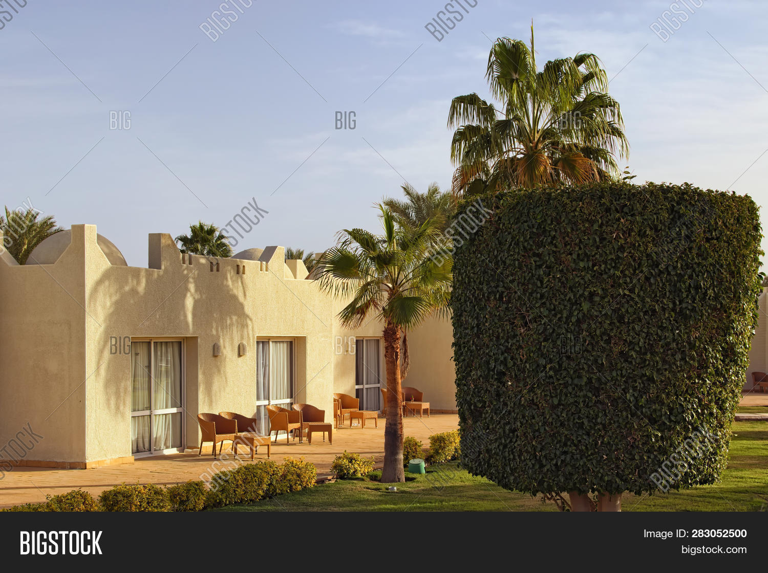 One-storey Hotel Image & Photo (Free Trial) | Bigstock