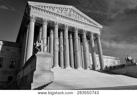 United States Supreme Image & Photo (Free Trial) | Bigstock