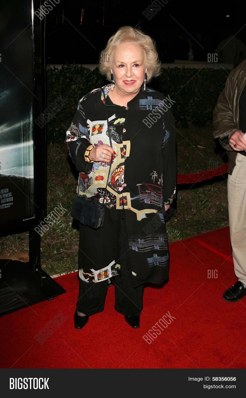 Doris Roberts Premiere Image & Photo (Free Trial) | Bigstock
