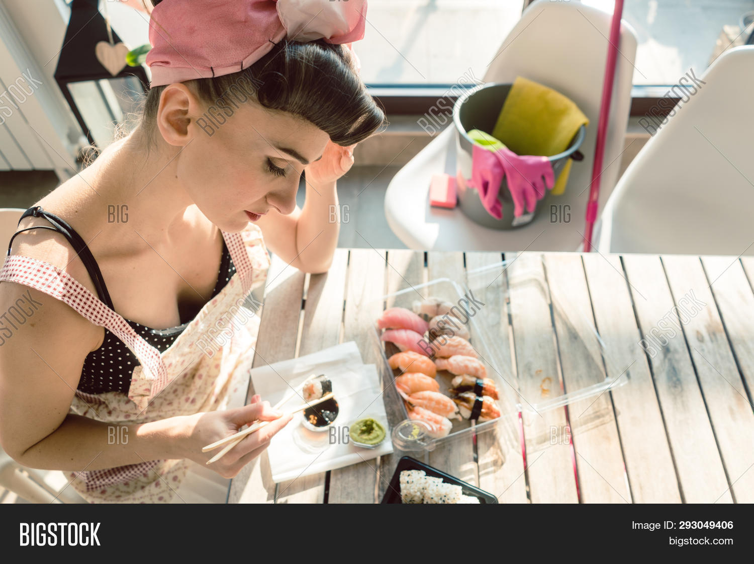 Homemaker Woman Image & Photo (Free Trial) | Bigstock