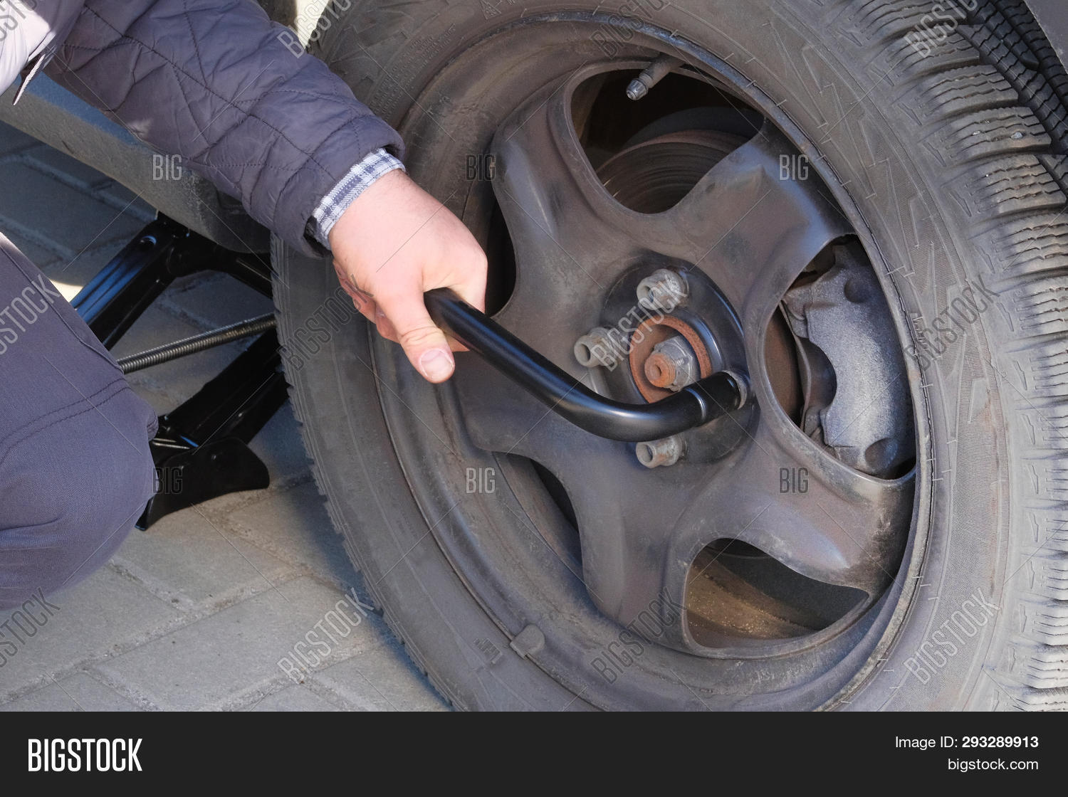 Driver Screwing Image & Photo (Free Trial) | Bigstock