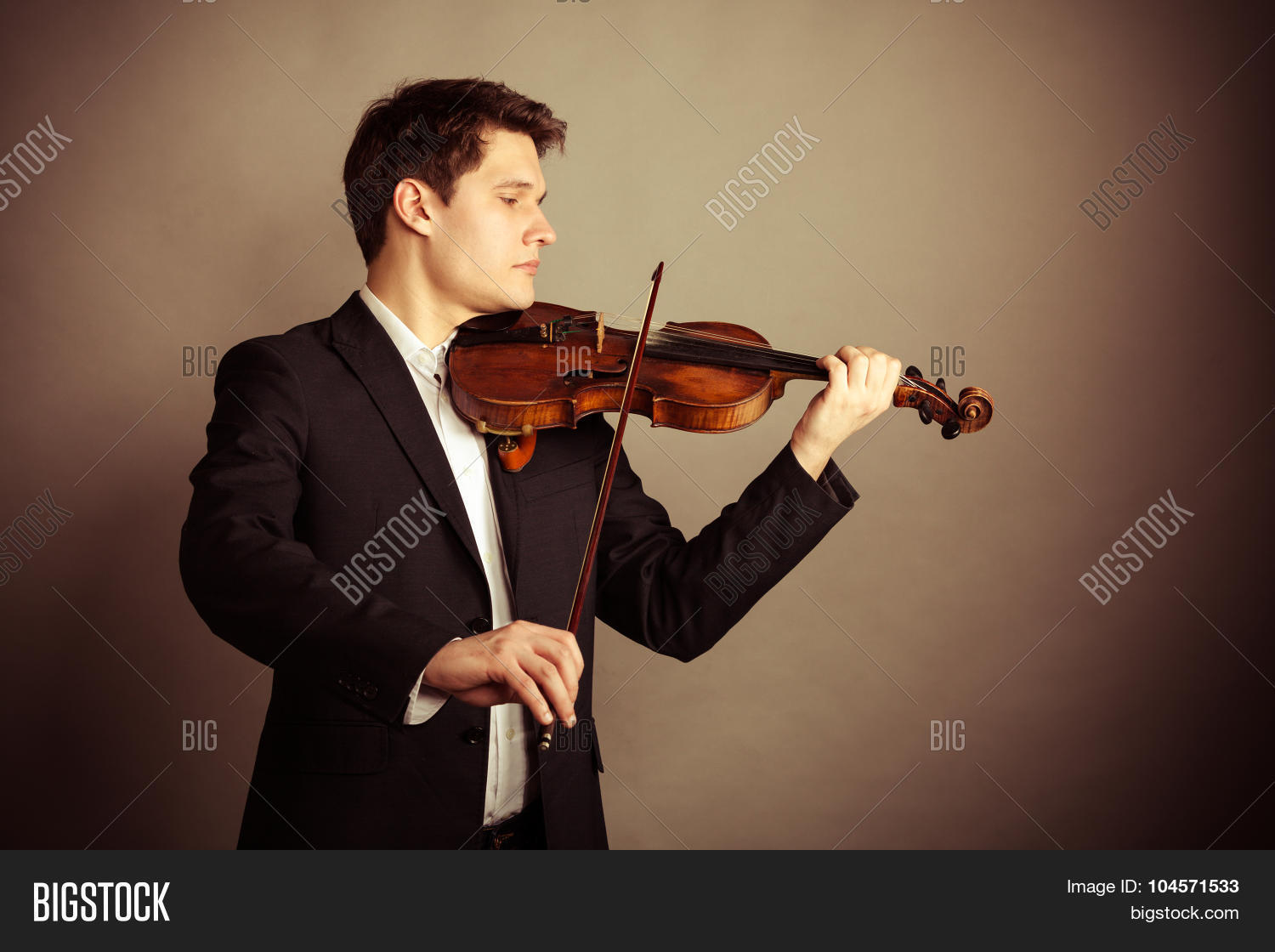 Man Violinist Playing Image & Photo (Free Trial) | Bigstock
