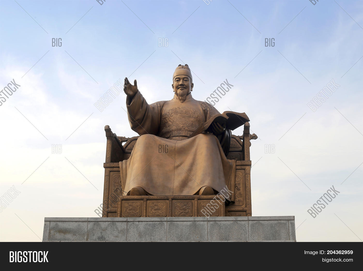 Statue King Sejong Image & Photo (Free Trial) | Bigstock