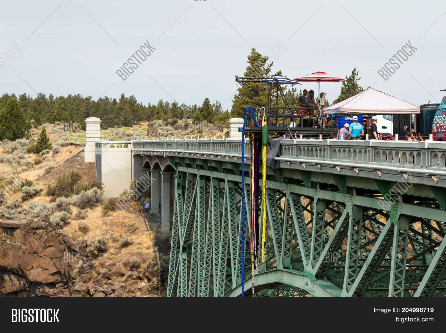 Bungee Jumping Oregon Image & Photo (Free Trial) | Bigstock