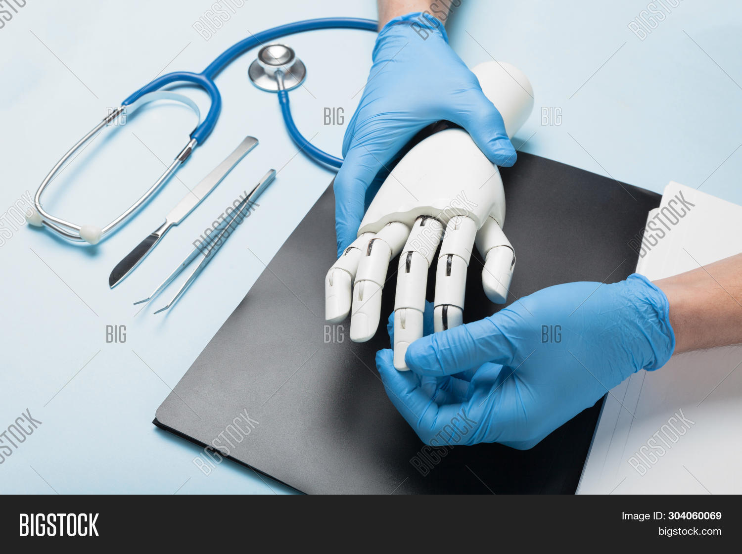 Mechanical Prosthetic Image & Photo (Free Trial) | Bigstock
