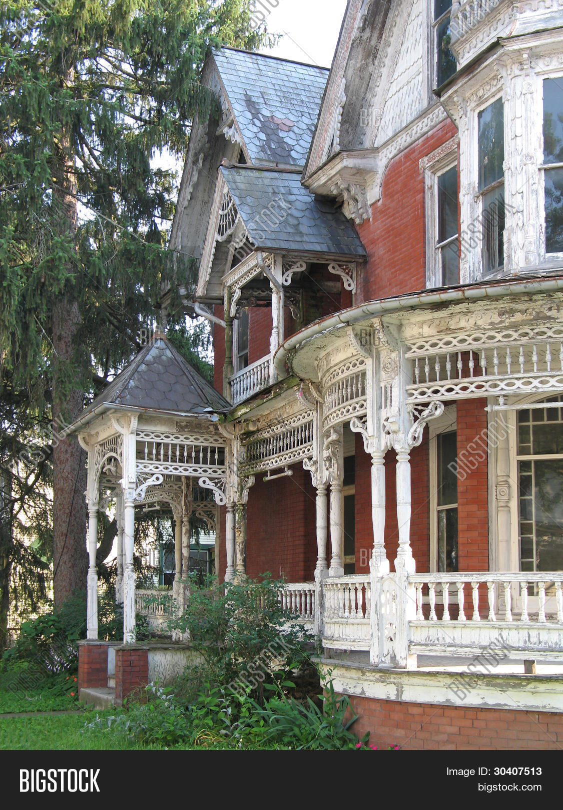 Dilapidated Victorian Image & Photo (Free Trial) | Bigstock