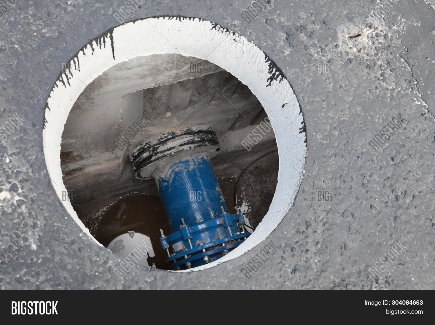 Open Manhole Concrete Image & Photo (Free Trial) | Bigstock