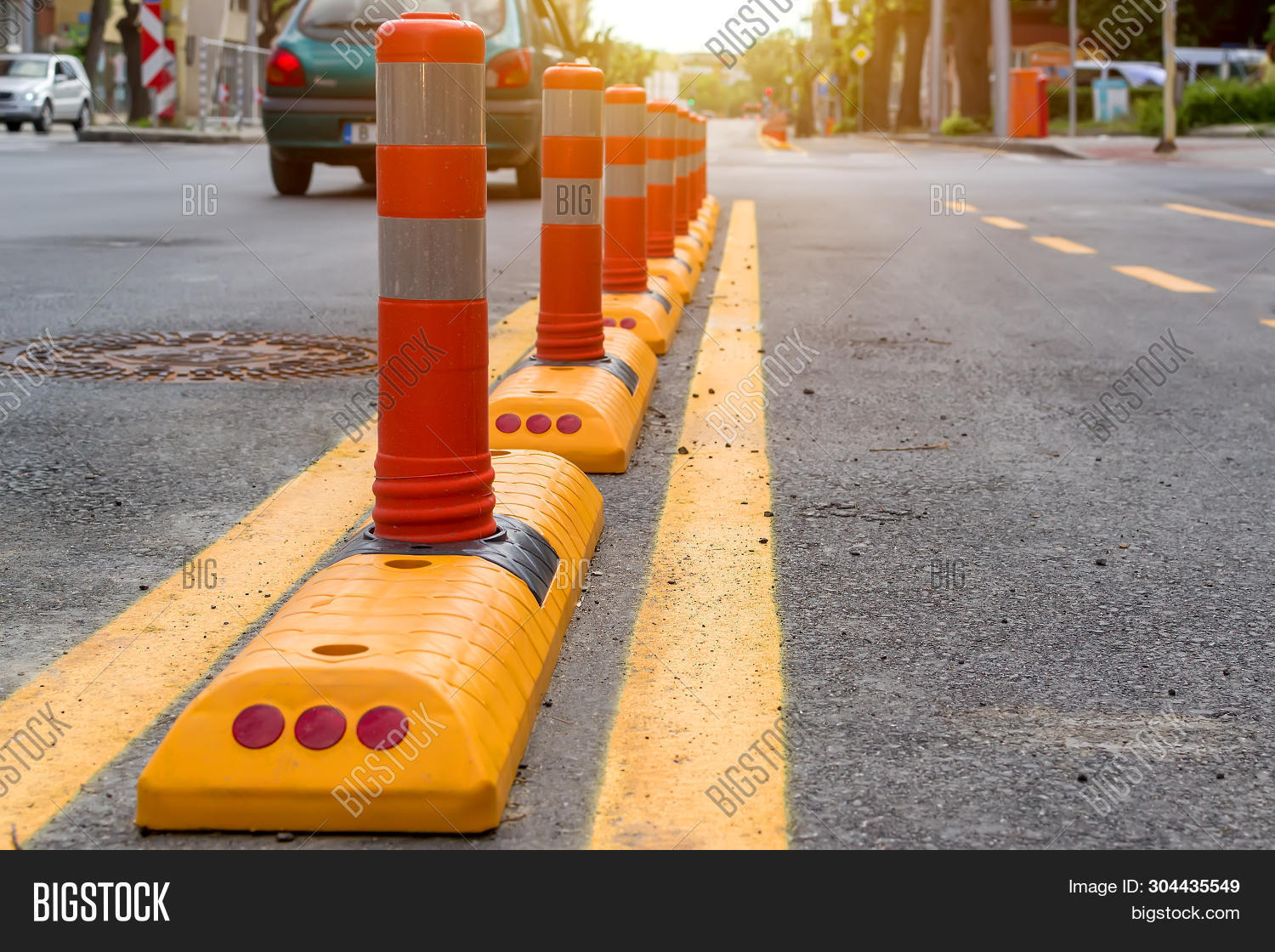 Columns Reflective Image & Photo (Free Trial) | Bigstock