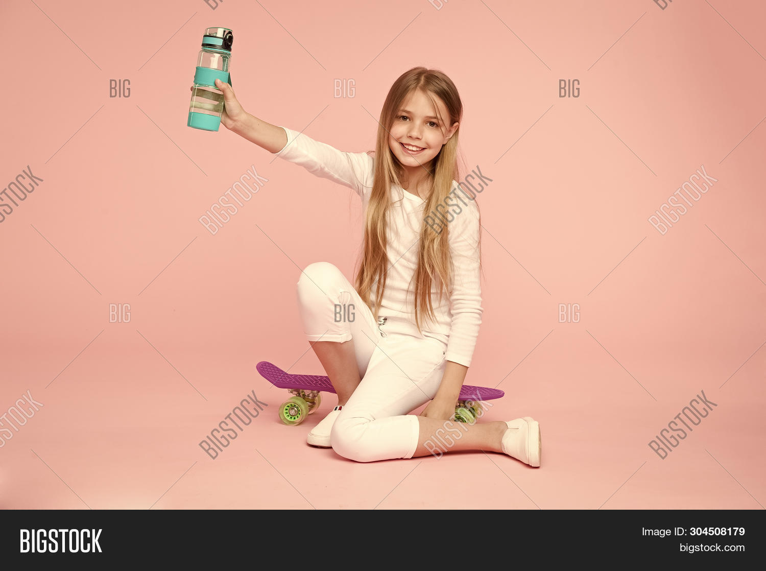 Kid Girl Care Body Image & Photo (Free Trial) | Bigstock