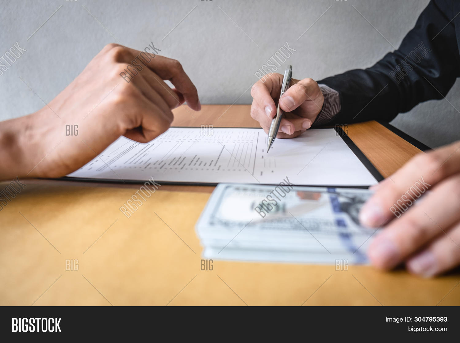 Dishonest Cheating Image & Photo (Free Trial) | Bigstock
