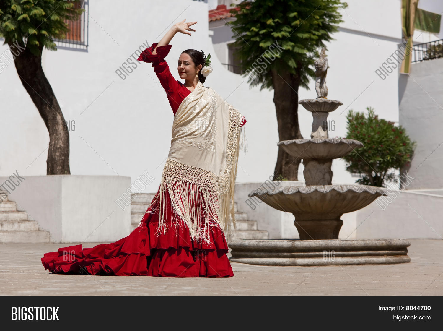 Traditional Woman Image & Photo (Free Trial) | Bigstock