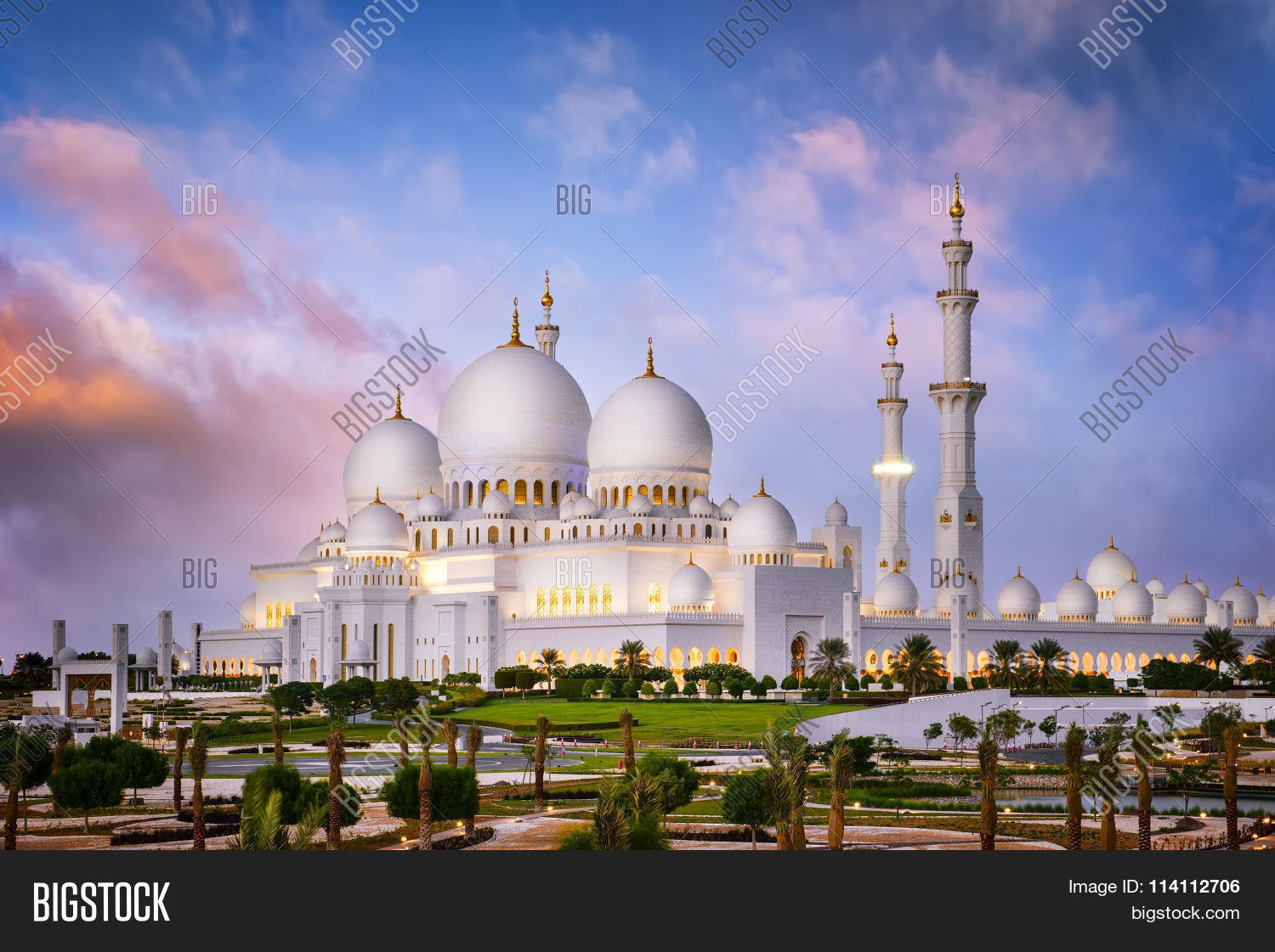 White Mosque Image & Photo (Free Trial) | Bigstock