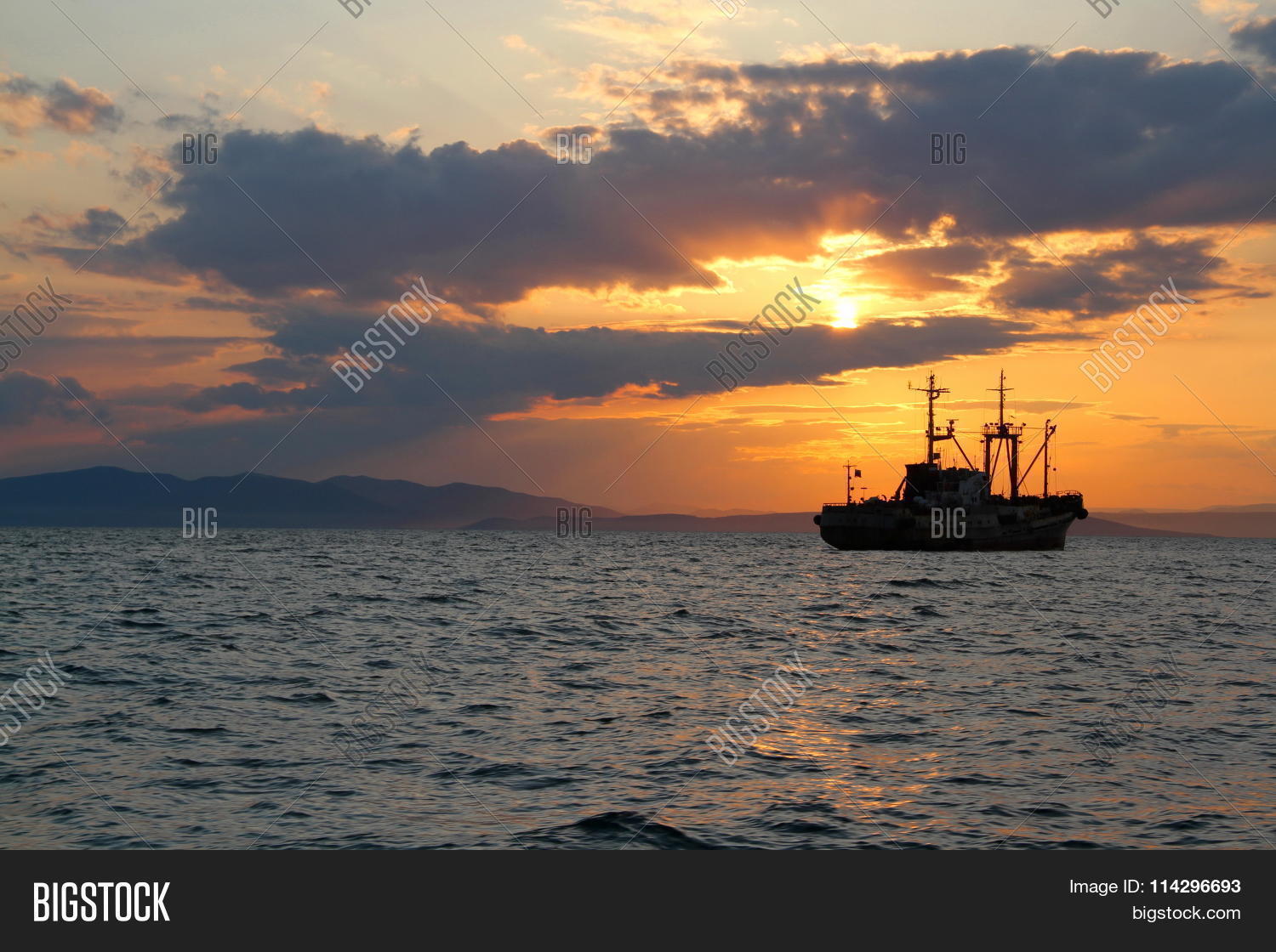 Ship Sunset Image & Photo (Free Trial) | Bigstock
