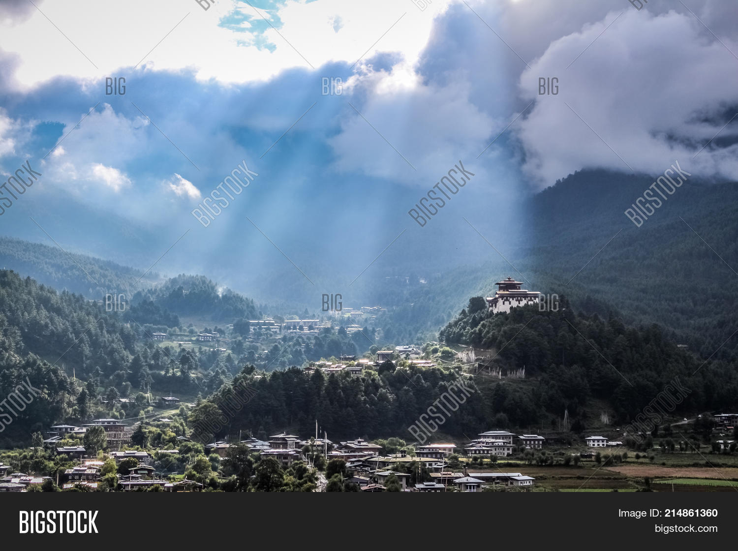 Sunrays Leaking Clouds Image & Photo (Free Trial) | Bigstock